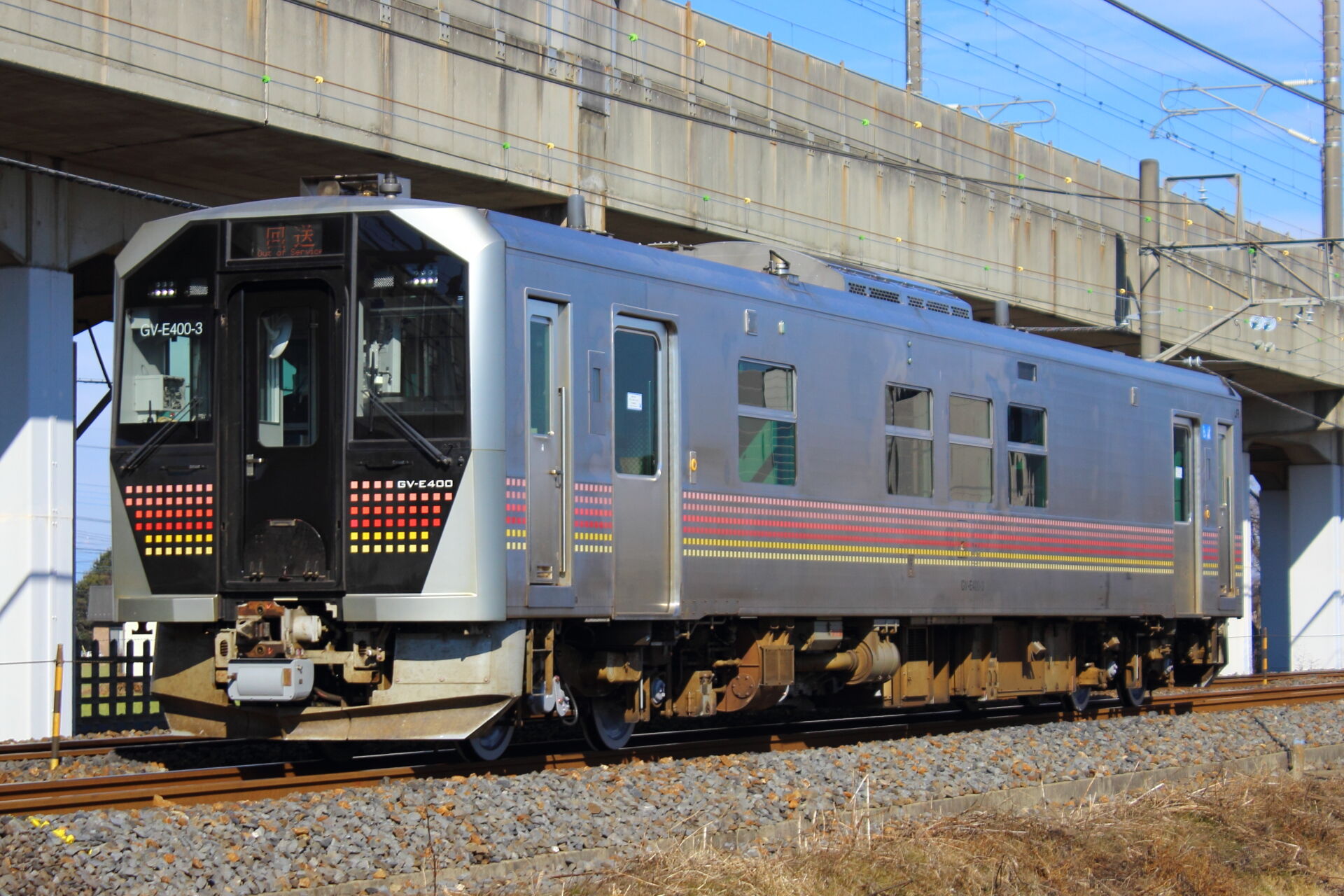 2023/1/7 GV-E400系KY入出場 - 瞬を撮り上げる